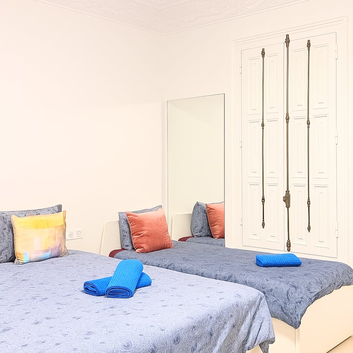 Next To Plaza Catalunya Room For 3 - Barcelone