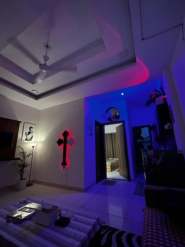 Afterhours -1bhk/ Art, Lights & Late-night Vibes - Vijay Nagar