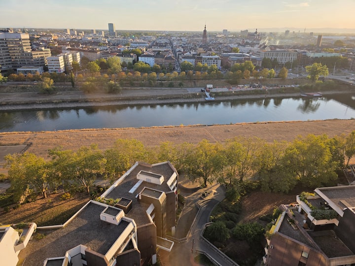 90qm Wohnung Im 18. Og Mitten In Mannheim - Mannheim Hbf Station