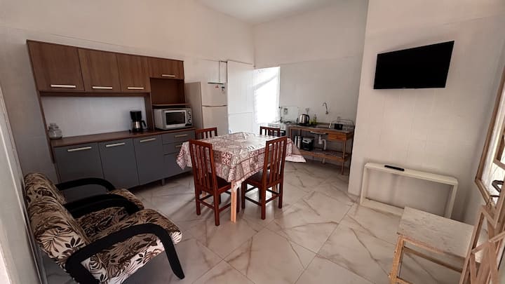 Kit Net, Acomoda Até 3 Pessoas Em Lugar Tranquilo. - Alegrete