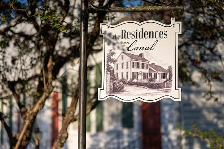 Downtown Natchez Stay - Natchez, MS