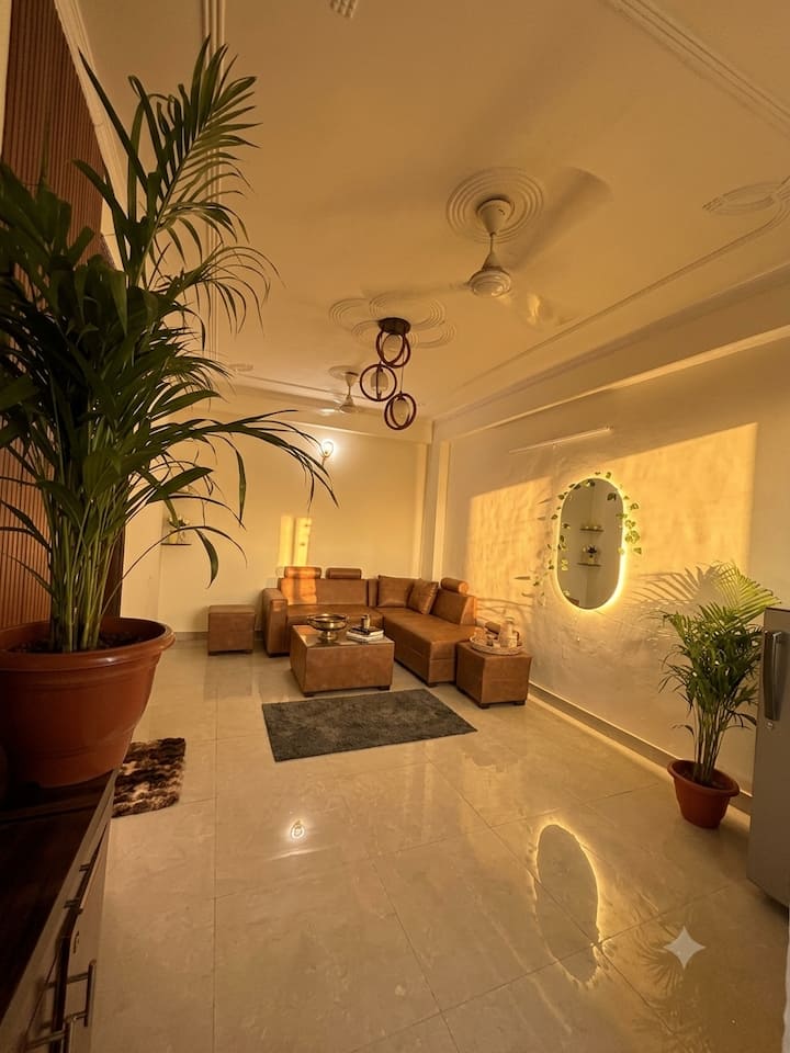 Luxury 1bhk In Saket Near Metro &Select Citywalk - Delhi, India