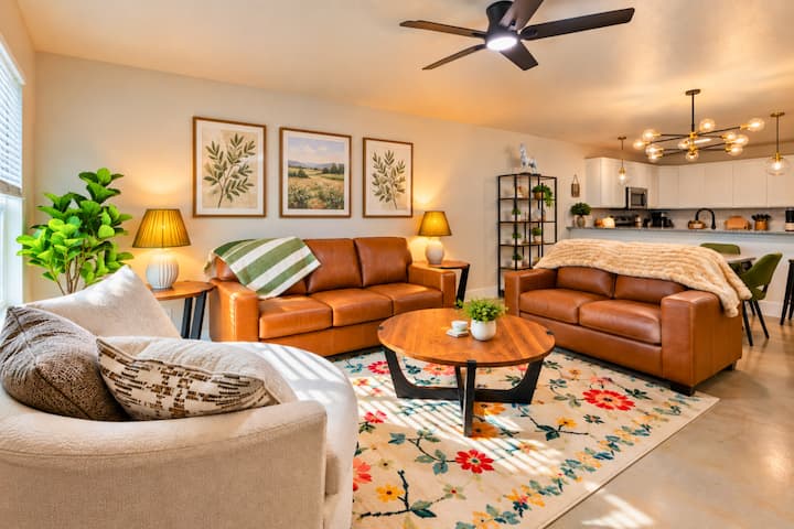 New -Walk To Umhb & Downtown | 3br | Pets Welcome - Temple, TX