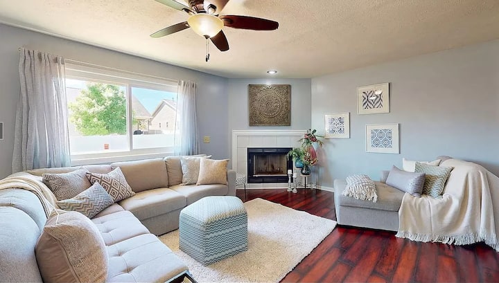 Luxury 3br | 2.5ba | Attached Garage| W&d - Bloomington
