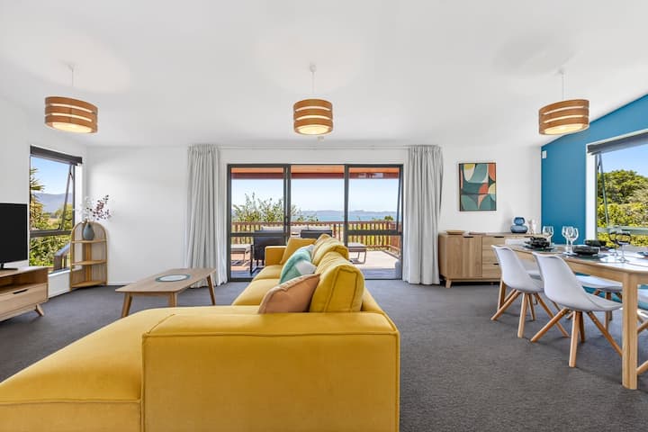 Kotare Heights - Pohara Holiday Home - Tākaka
