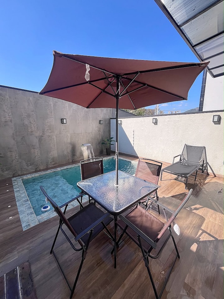 Casa Familiar Com Piscina E Vista - Brésil