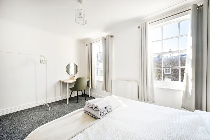 Kings Cross | Spacious 3 Bed Home | For 6 People - Londres