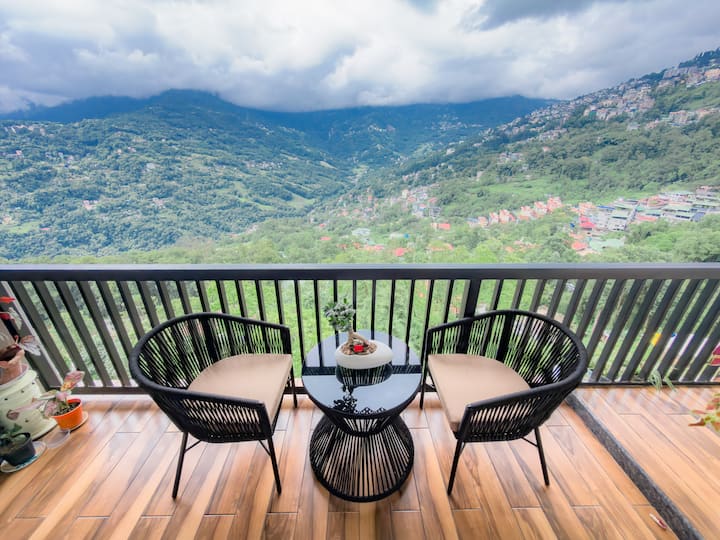 Cloudscape | Luxury 3bhk With Breathtaking Views - Gangtok