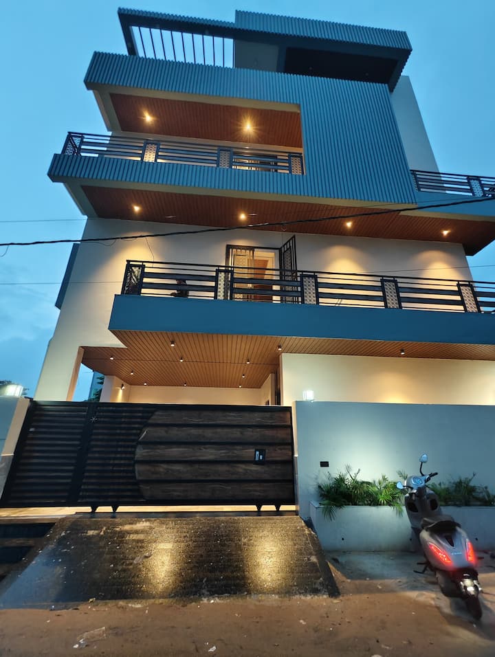 Premium 2bhk House In Puri | Modular Kitchen | Ac - Puri