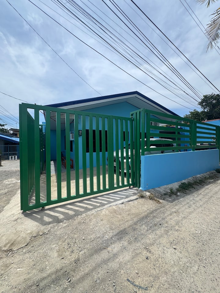 Blue Haven | Cozy Private Home With Parking & Ac - Bogo City