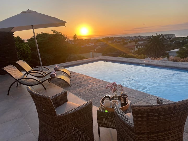 Sunrise On Gazelle & Pool - Jeffreys Bay