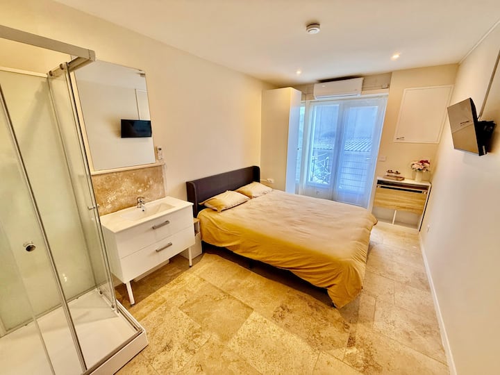 Le Creusot · 5 Chambres, 5 Salles Deau · 10 Pers - Le Creusot