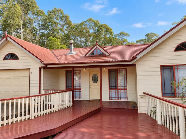 Mossy Point Family Home - Broulee