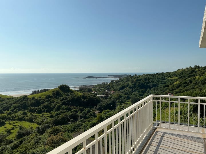 Neelora Villa - Where Sea Meets The Sky - Murud