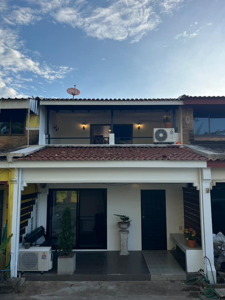 Tony Apartment - Khura Buri District