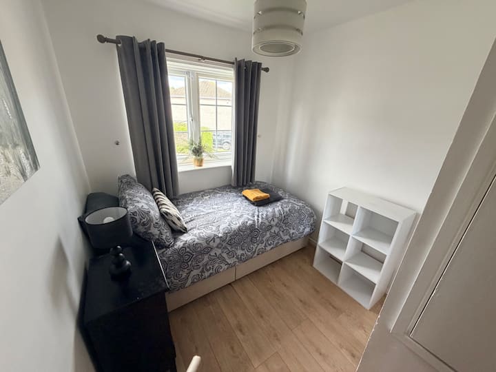 Blissful Retreat - 4 Bedroomed House - Bridgend