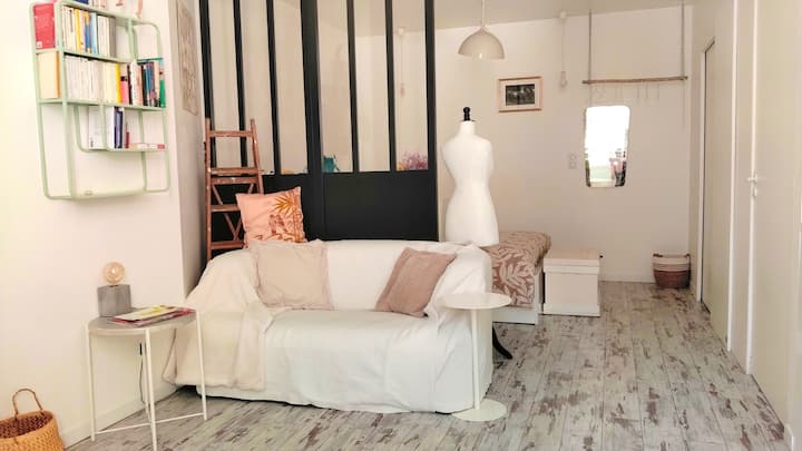 Charmant Studio Avec Terrasse Au Marché Centrale - ibis La Rochelle Vieux Port