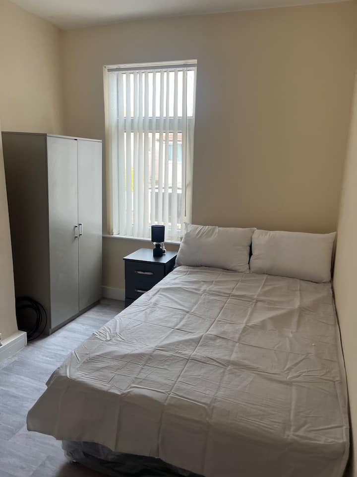Rooms In A Quiet Location Close To Many Amenities - Barrow-in-Furness