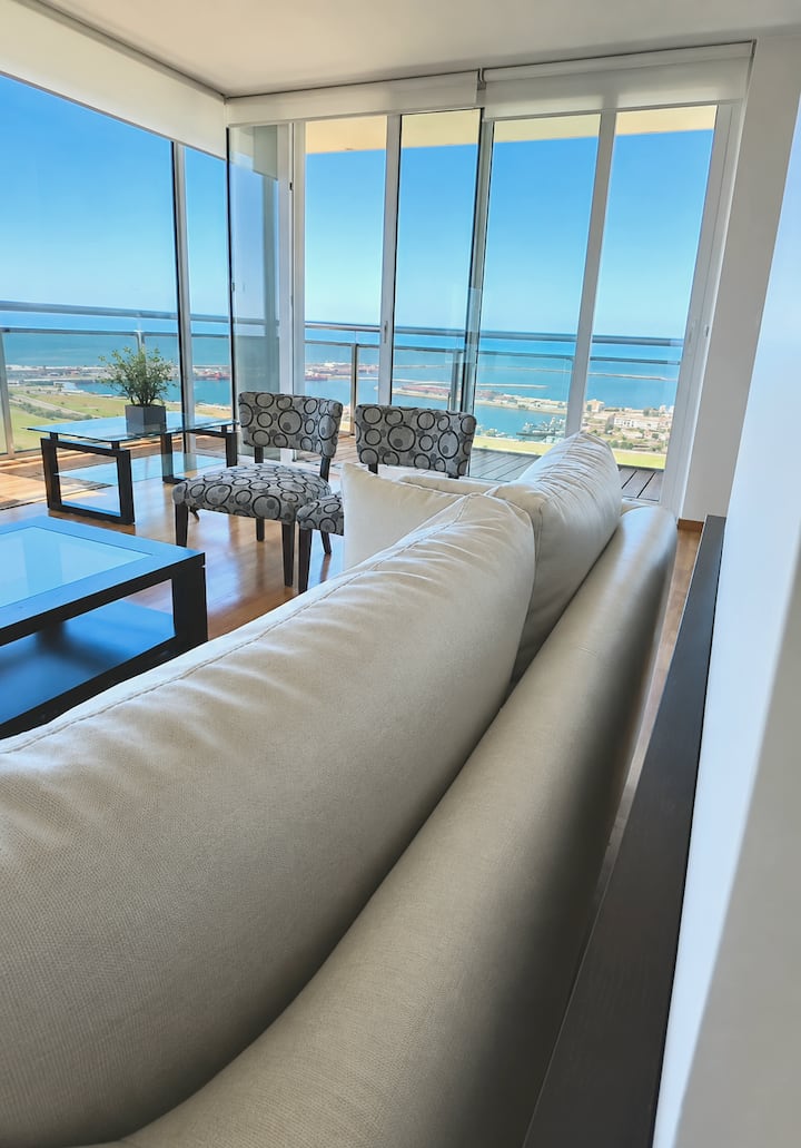 Piso 8 En Maral 54. Playa Grande - Mar del Plata