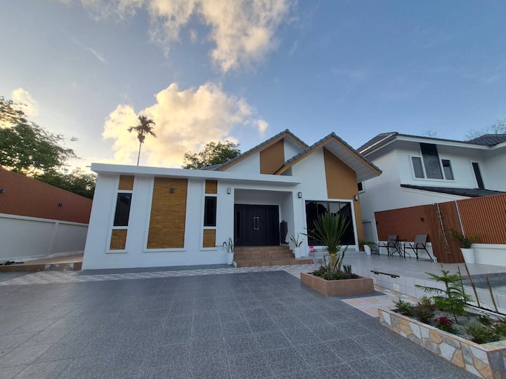 Nordic Pool Villa - Phuket City