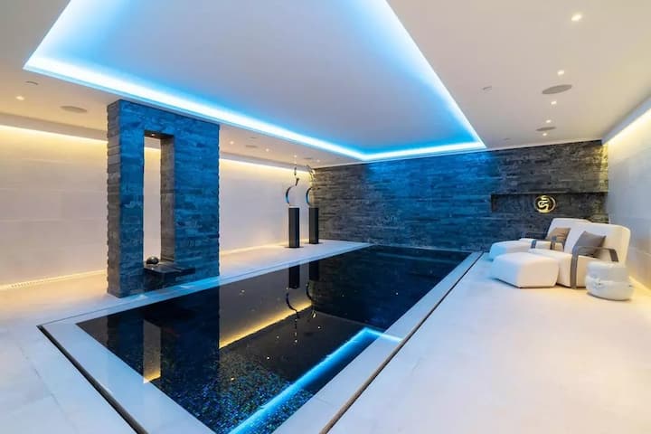 The Mayfair Grand Residence | Spa, Pool And Gym - Palace of Westminster