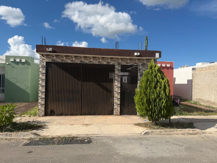 Casa Cerca Del Aeropuerto - Mérida, México