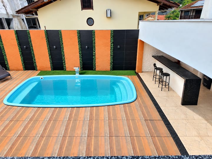 Casa Completa Com Piscina, Churrasqueira 2 Suítes - Blumenau