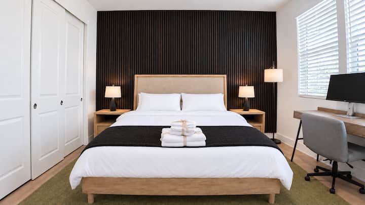 Private Modern Suite | Pool | Park - San Diego, CA