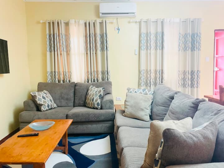 Nice Private Location With Great Space - Monrovia