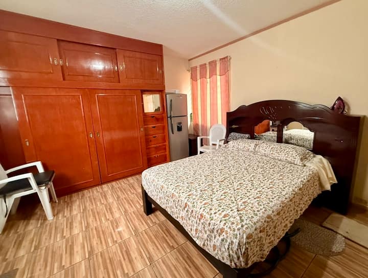 Habitación Acogedora Con Baño Privado - Uruapan