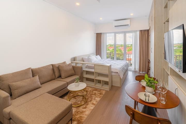 Modern Studio W/ Pool & Gym In Vientiane - Laos