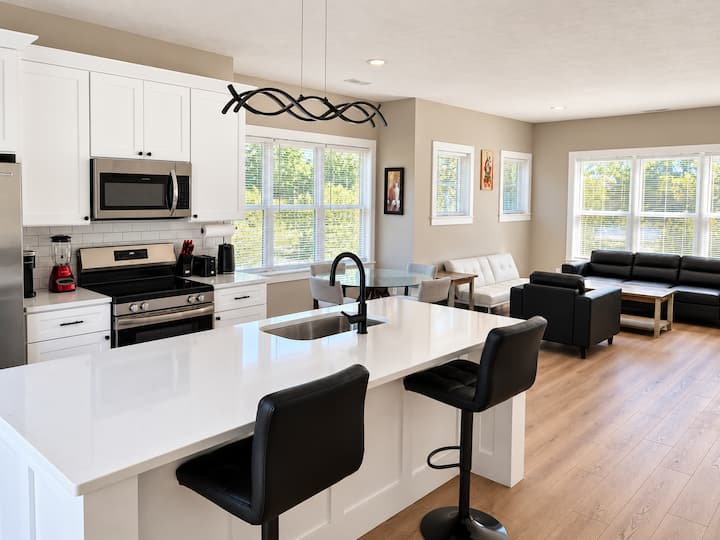 More Space. More Privacy. Away From Home - Bloomington