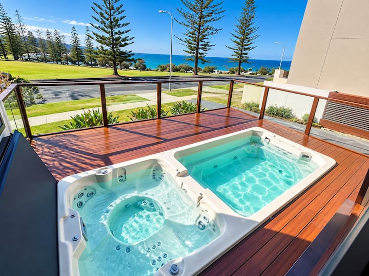 Sea Mist House & Studio | Swim Spa + Ocean Outlook - Lake Cathie