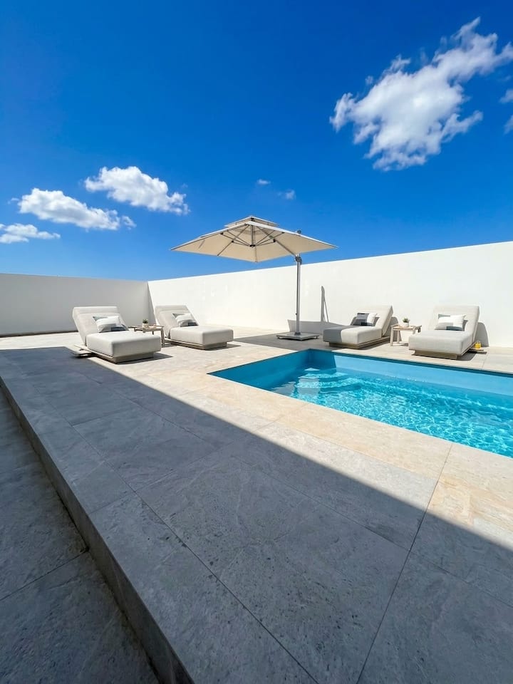 Luxe Private Pool 6-bedrooms Villa | By Atelier - Abu Dabi