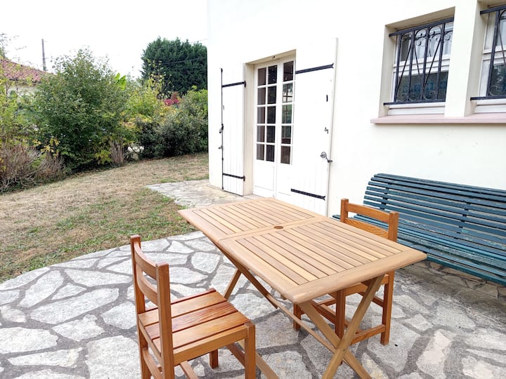 Logement Indépendant En Rdc Avec Jardin & Terrasse - Saint-Macaire