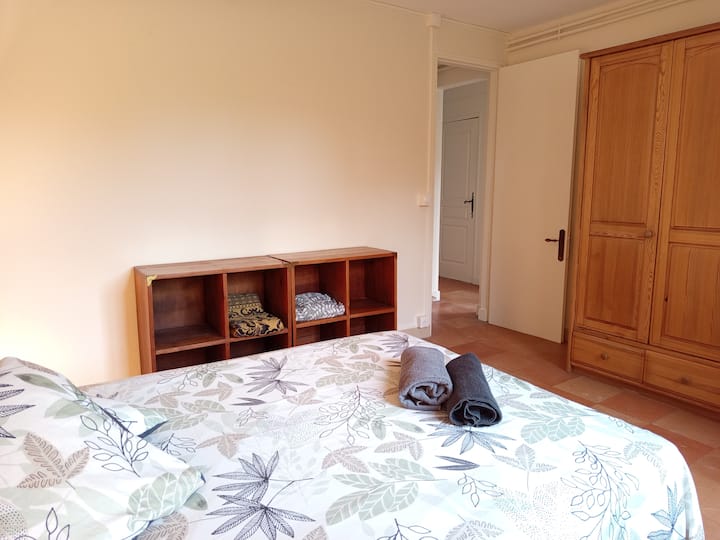 Logement Indépendant En Rdc Avec Jardin & Terrasse - Saint-Macaire