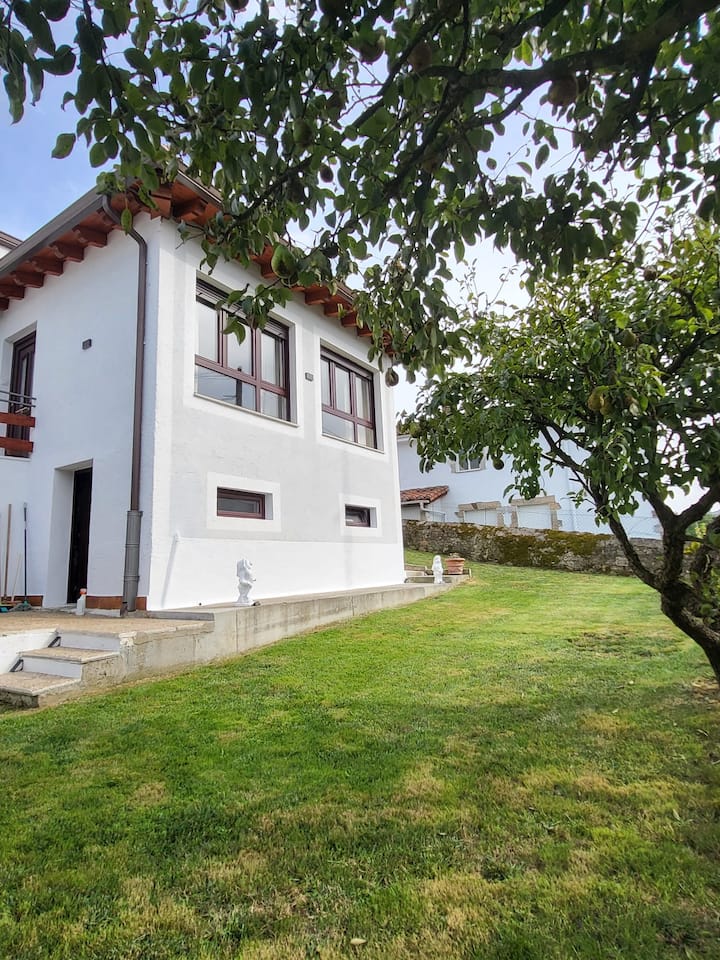 La Casa De Pereda - Los Corrales de Buelna