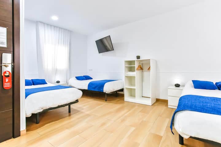Habitación Triple En Laramond Hotel - Barcelone