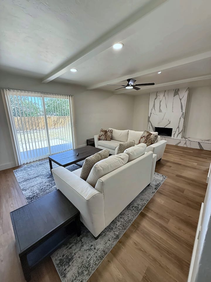 Stylish And Spacious 3br 2ba | Large Fenced Yard - Yukon, OK