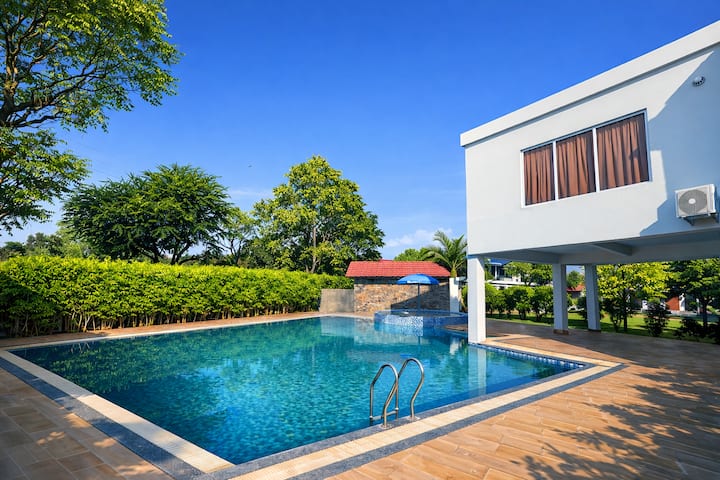 Luxury 2-room Suite | 4-poster Beds | Pushkar - Púshkar
