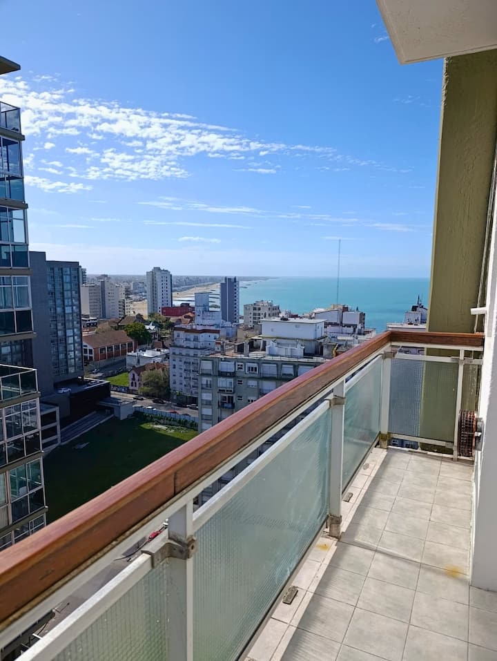 Monoambiente Con Vista Al Mar · Balcón · Cochera - Mar del Plata