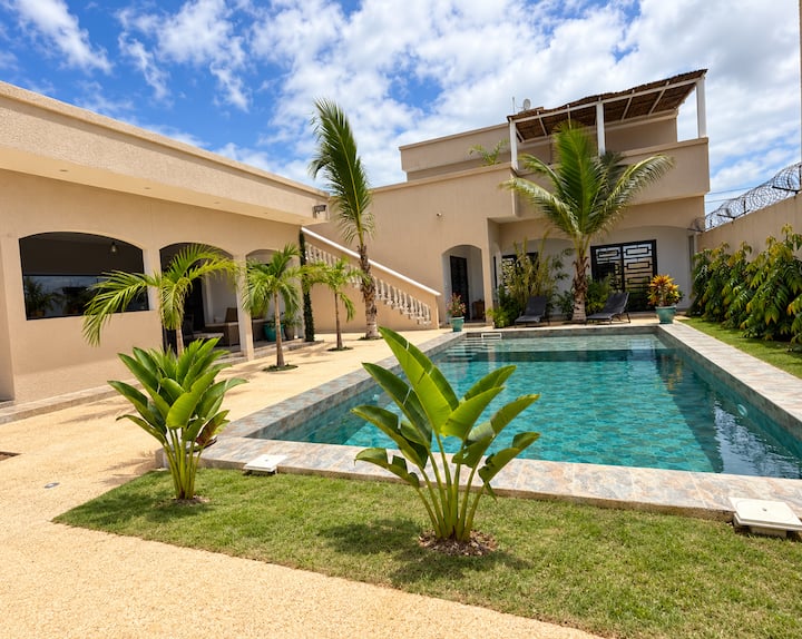 Maison De 6 Pers-pointe-sarène, Près Du Riu Baobab - Senegal