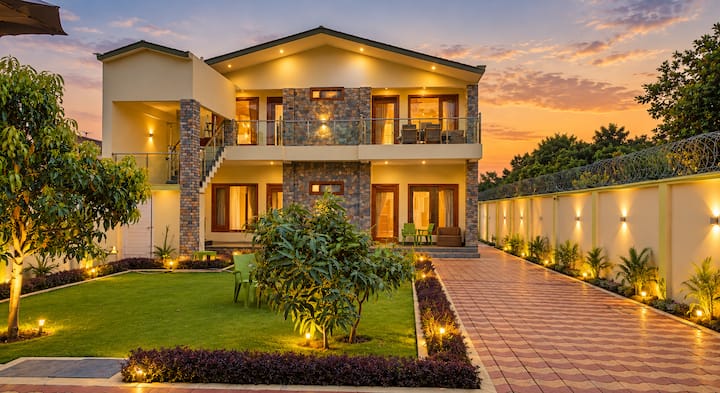 Villa Vista | Private Pool Villa - Ramnagar