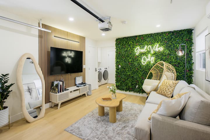 Modern 2br Near Sfo Walk To Downtown - Burlingame, CA