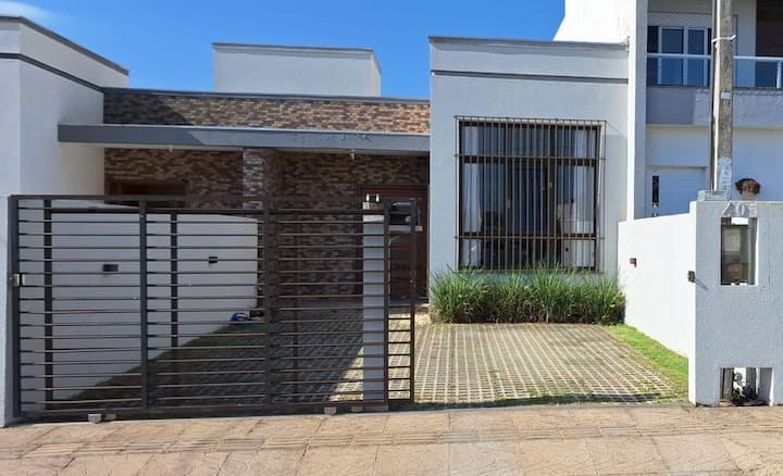Casa 2 Dormitórios Condomínio Morada Das Palmeira - Torres