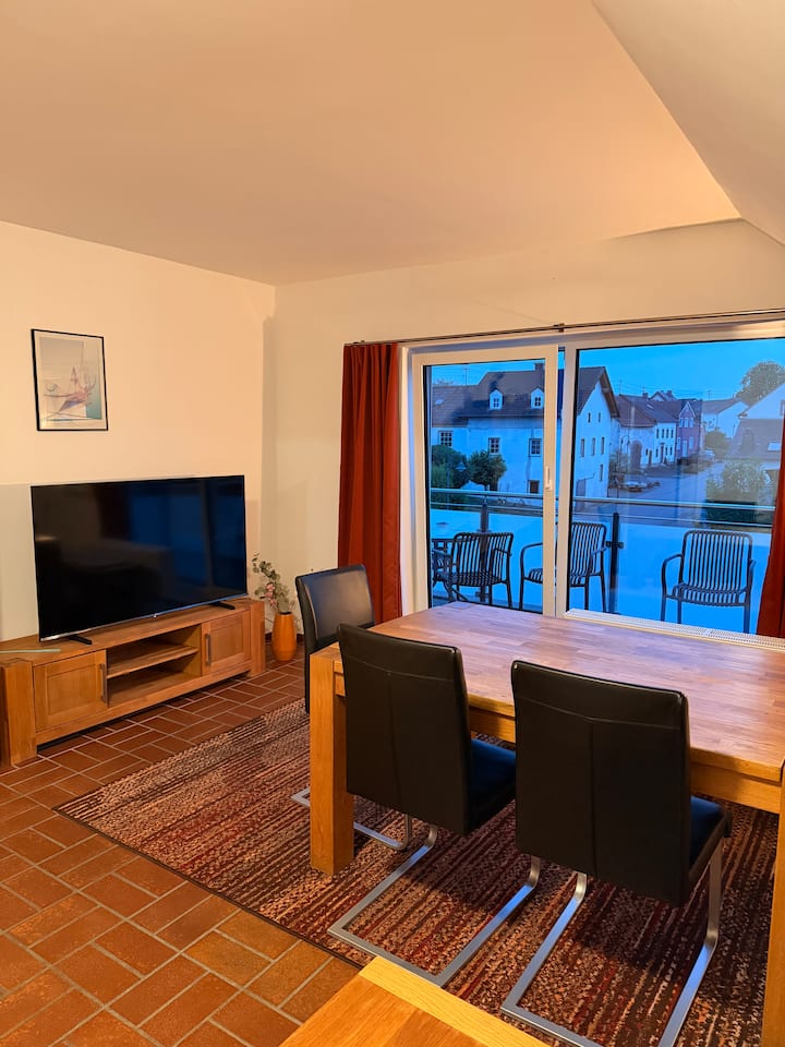 Große Wohnung Mit Stadtblick - Bitburg