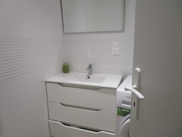 Charmant Appartement Proche De Commerces - Pierrelatte