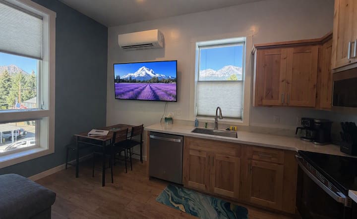 Shasta Soul - Downtown Mt Shasta - Stunning Views - Mount Shasta, CA