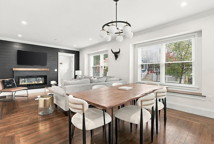 Luxury Condo Living Close To Downtown Salem - Beverly, MA