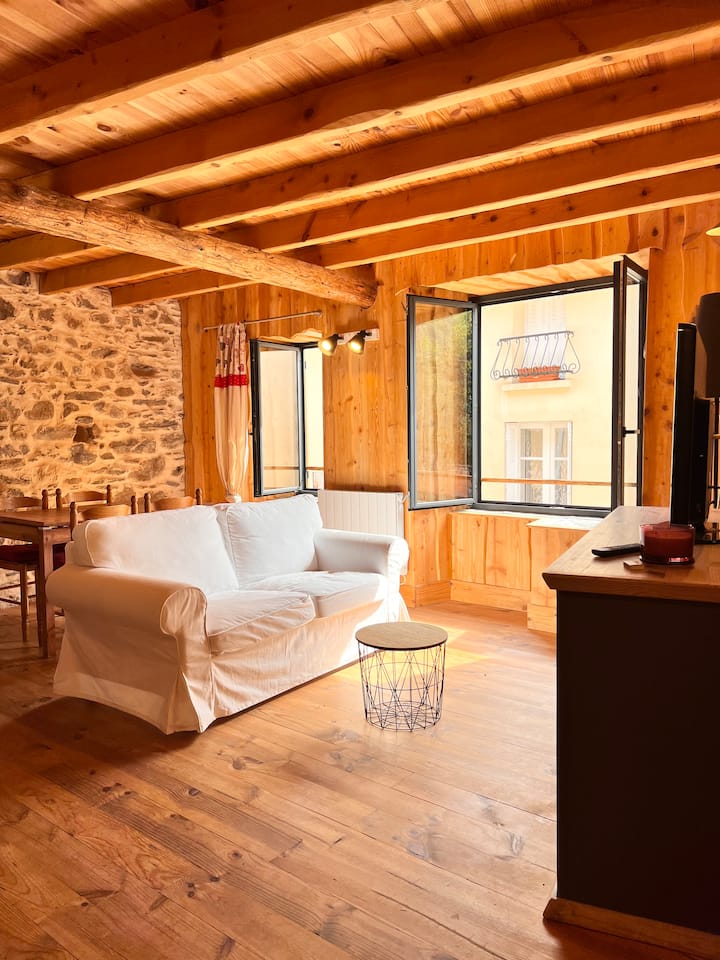 Le Chalet Des Cimes à Auzat - Étang d'Izourt